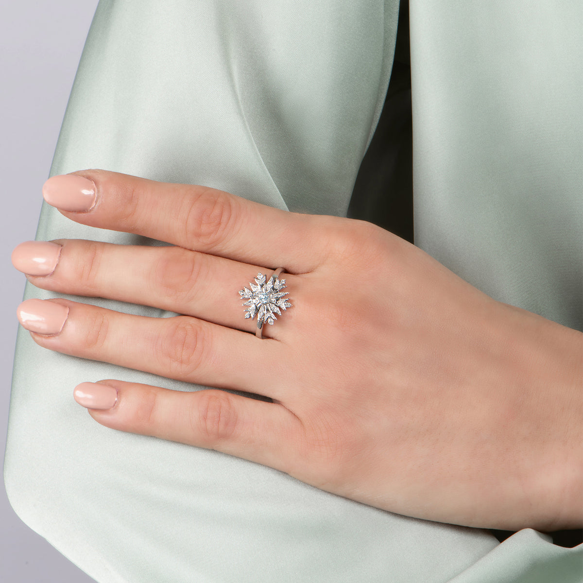 Disney Elsa Inspired Diamond Snowflake Ring in Sterling Silver 1/4 CTTW ...